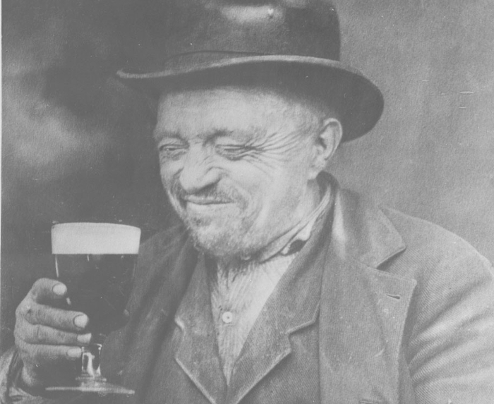 Poem of the Day: ‘Mr. Flood’s Party’ | The New York Sun