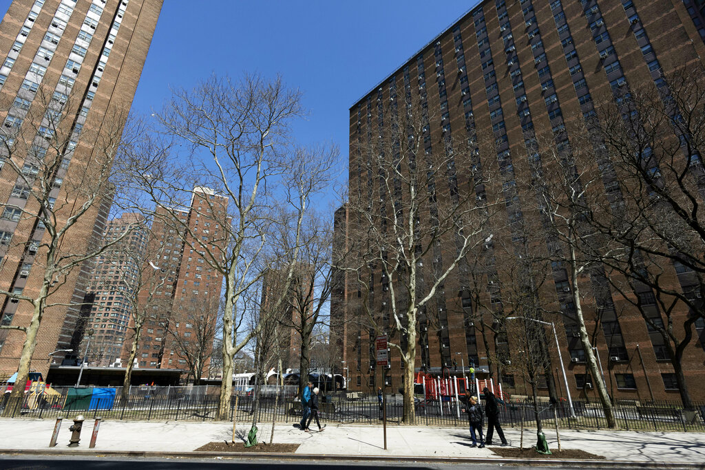 Keeping Public Housing Open to Ex-Cons Could Help Them Stay Out of Jail ...