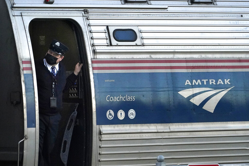 If You Don’t Mind Delays, Amtrak Offers a Great Way To Get Rail | The ...