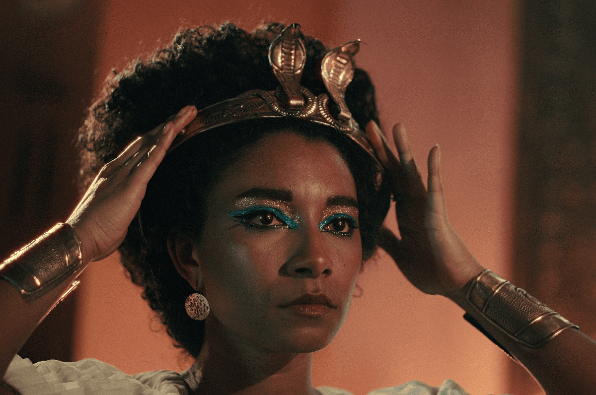 Black Actress Who Plays Cleopatra in Netflix Show Says She’s Getting ...