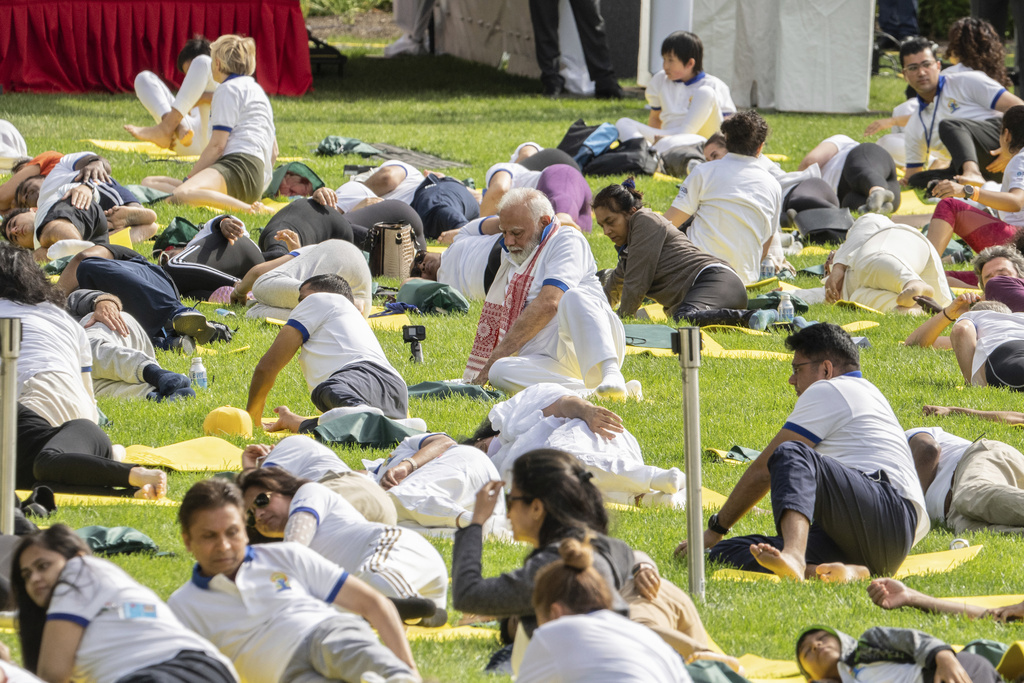 Modi Flexes India’s Cultural Reach on Yoga Day With Backbends ...