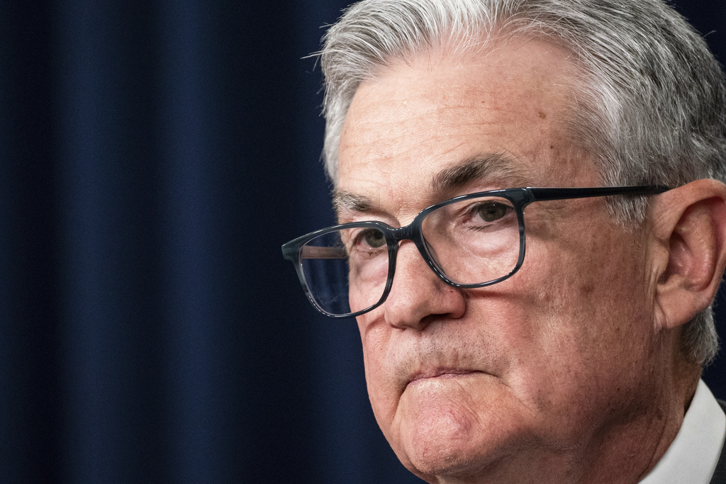 Trump, in a Hand-Scrawled Note to Jerome Powell, Demands That Fed ...