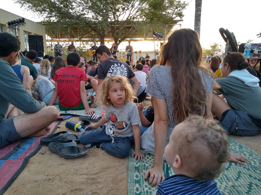 How an Israeli Community in the Negev Highlands Welcomes Its Share of ...