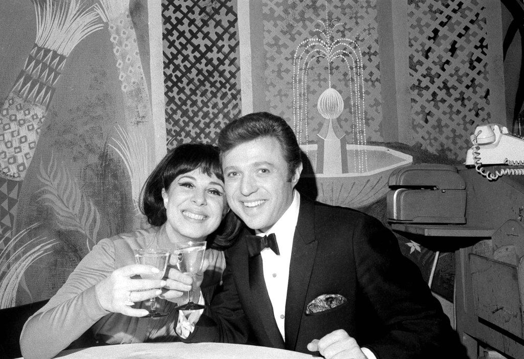 Seen As Hopelessly Dated Icons In The Early 1980s Steve Lawrence And Eydie Gormé Rate A Pbs