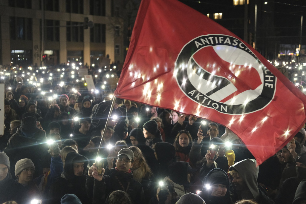 Ascendant Right-Wing Party in Germany Hails ‘Brexit’ and Promises a ...