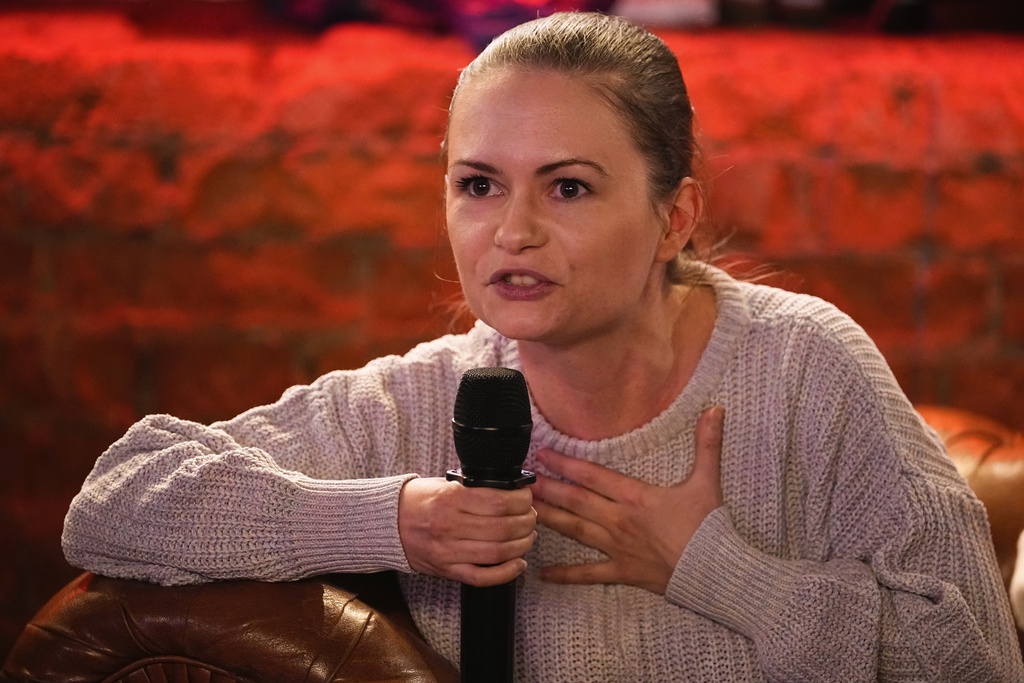 Putin, as War Casualties Mount, Faces a New Foe at Home: Wives and ...