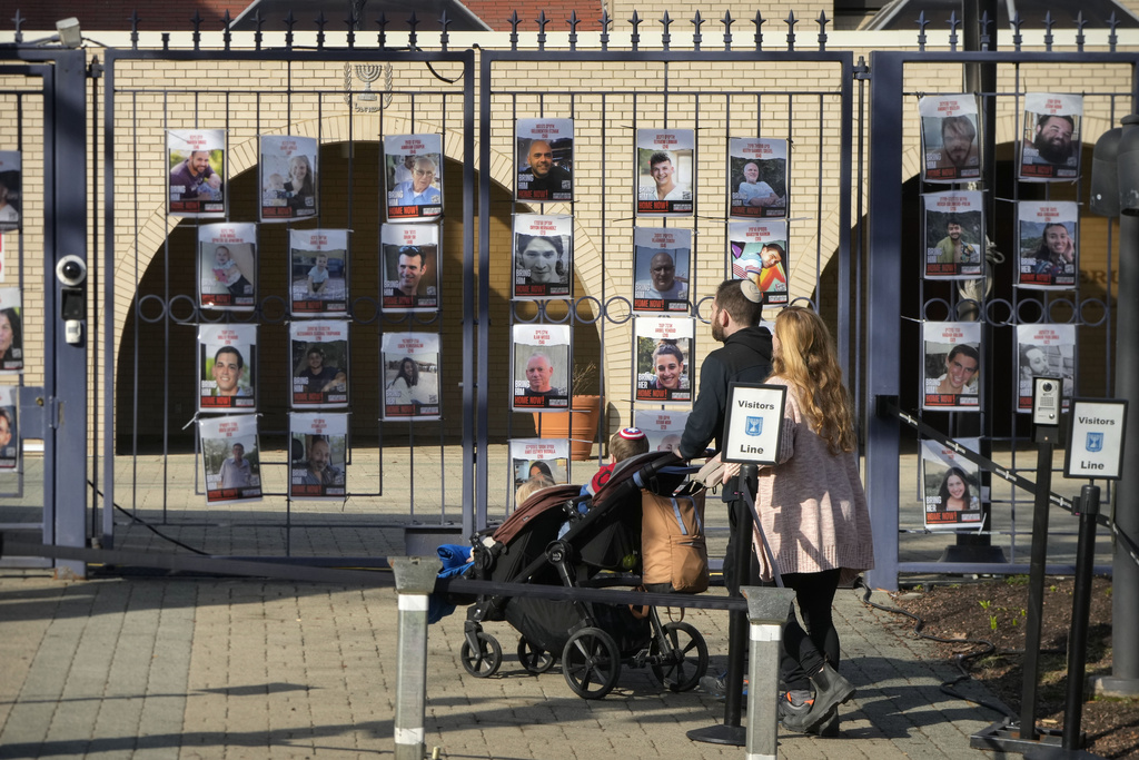 American Airman Dead After Setting Himself Ablaze Outside Israeli ...