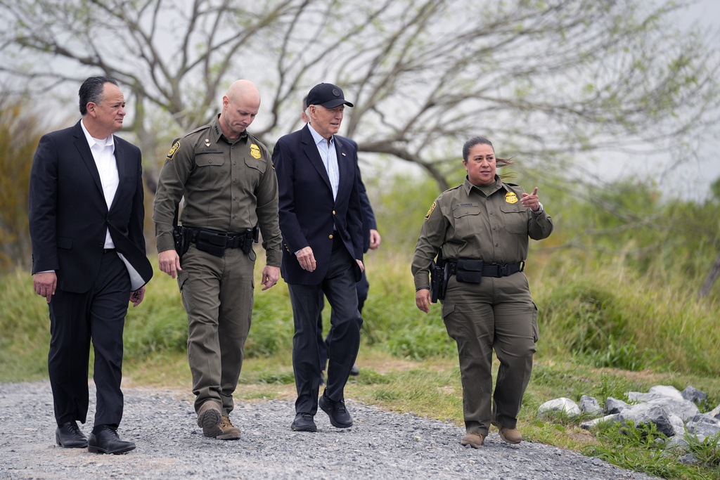 Beyond the Hoopla, the Law Gives Presidents Vast Powers To Protect the ... Beyond the Hoopla, the Law Gives Presidents Vast Powers To Protect the ...
