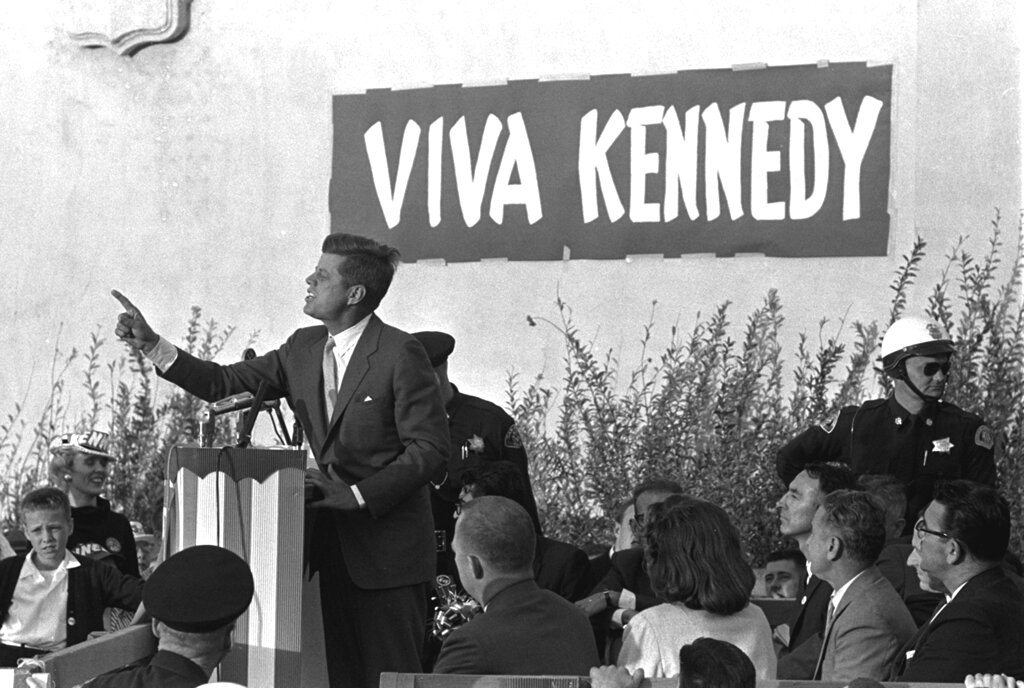 RFK Jr., Borrowing a Page From His Late Uncle, Targets Latino Vote With ...