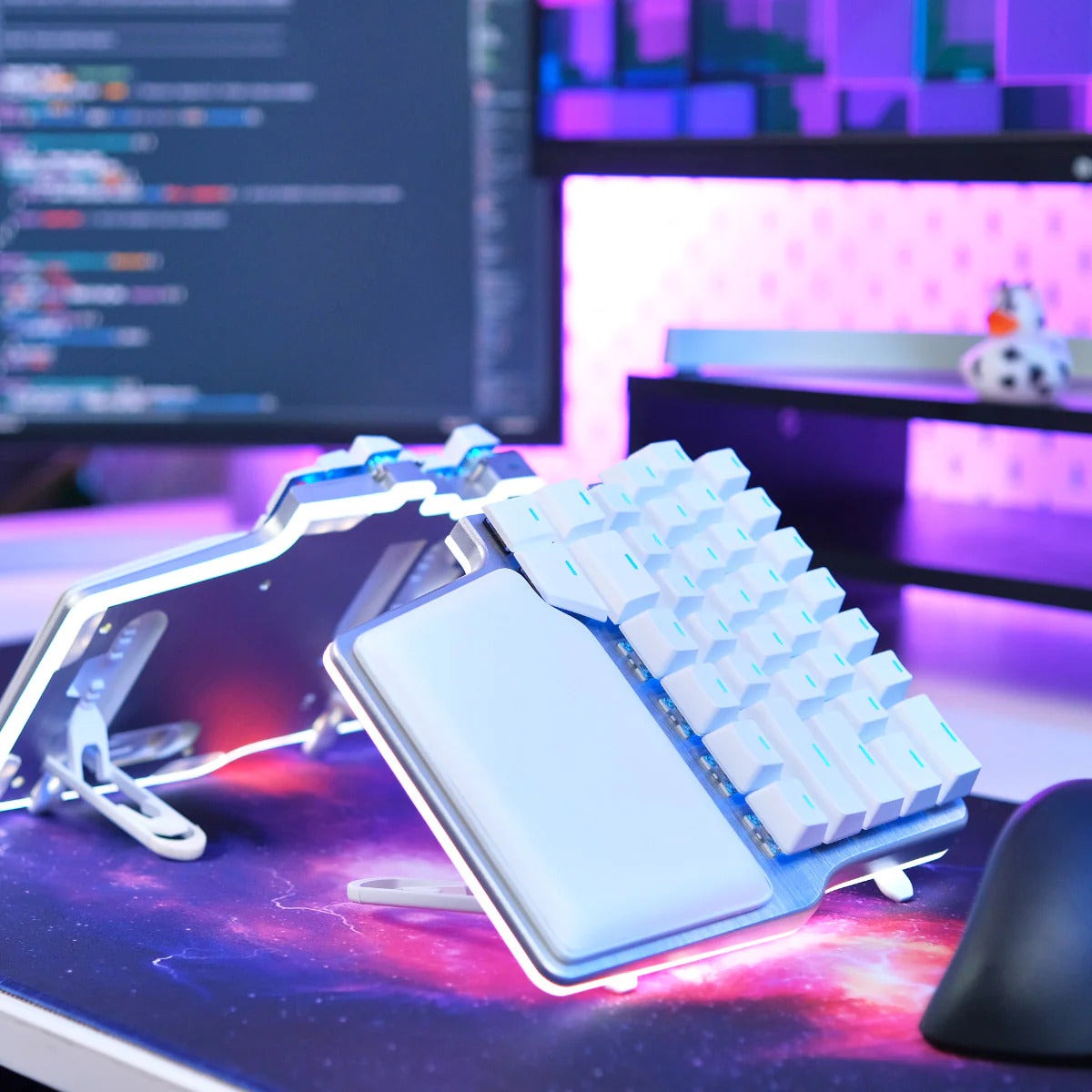 Review: The Dygma Split Keyboard is an Ergonomic Style Icon | The New ...