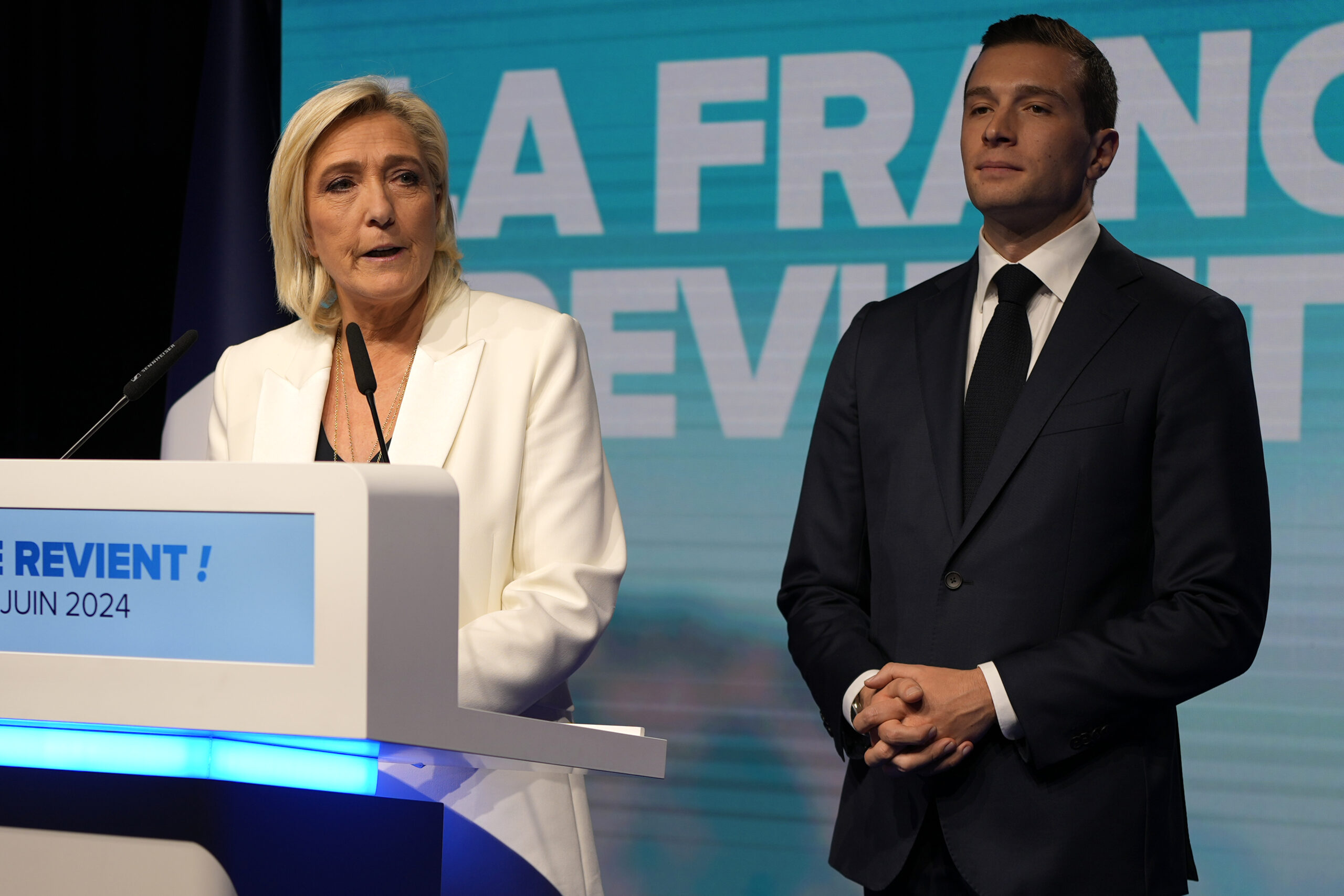 As France’s Islamo-Marxist Left Unites, Will Gallic Jews Back Marine Le ...
