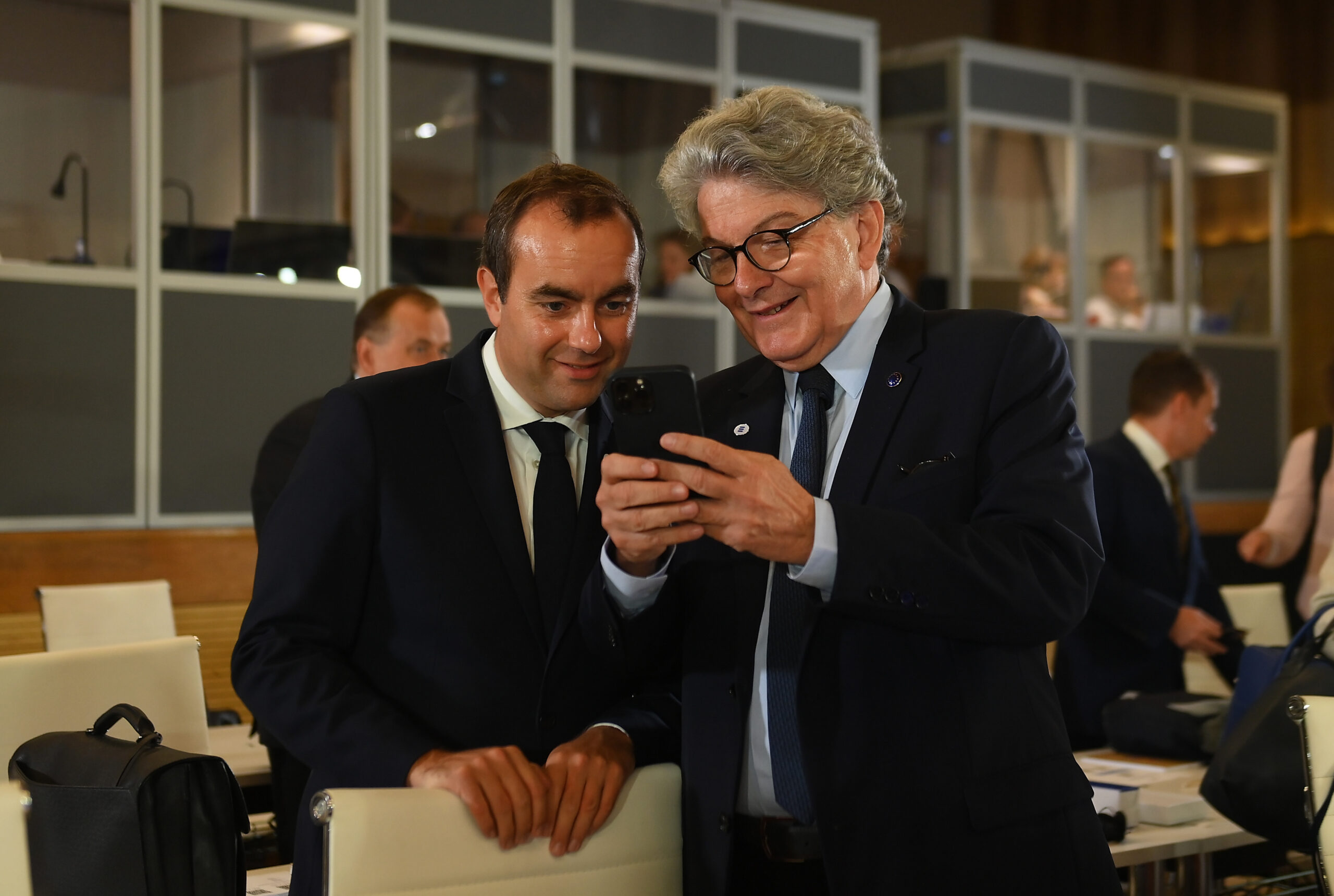 EU’s French Ornery Point Man on Trade Takes Aim at Trump Campaign — and ...