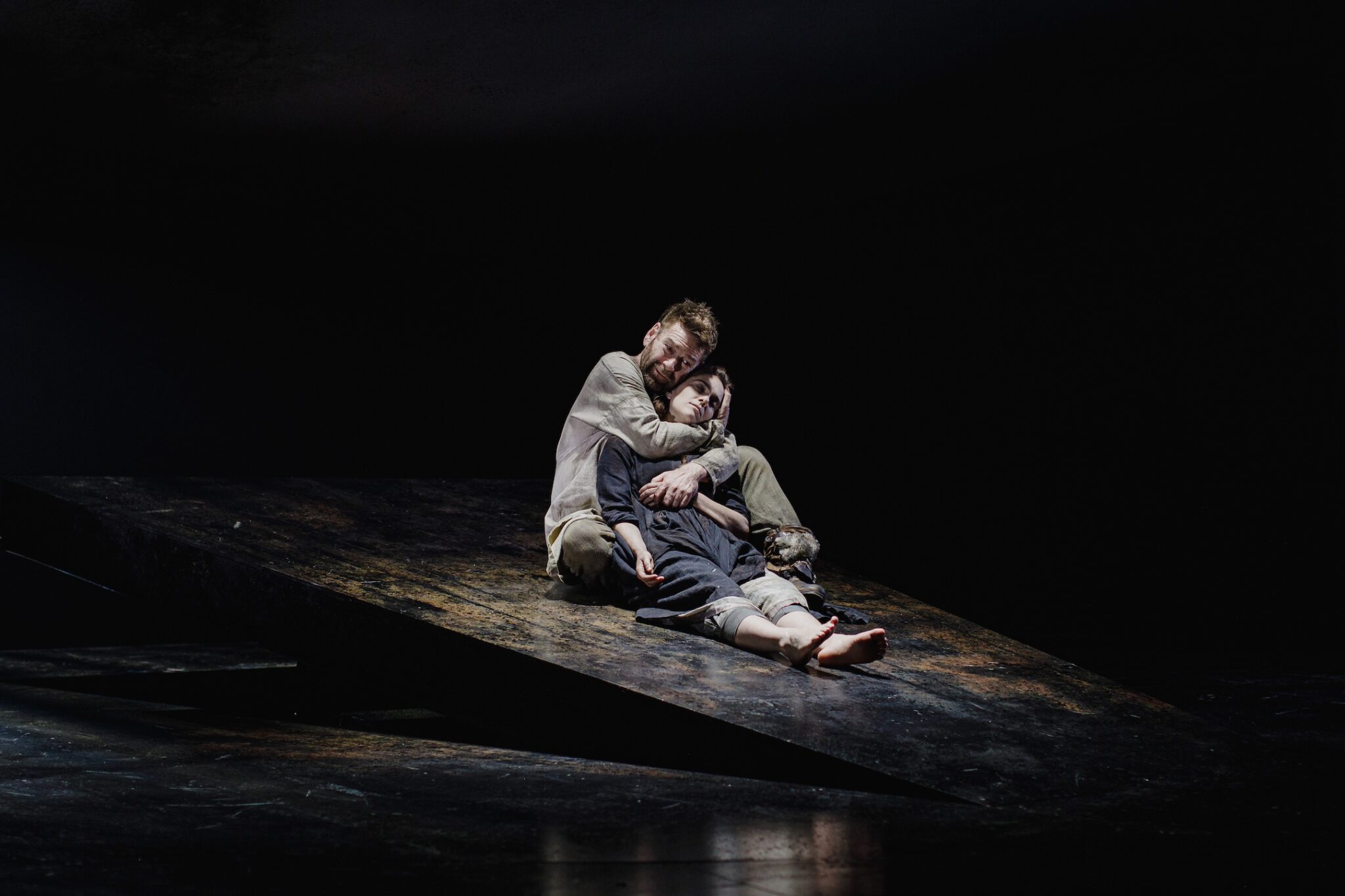 Kenneth Branagh, Never One To Shy Away From the Spotlight, Takes His Expected Turn as King Lear ...