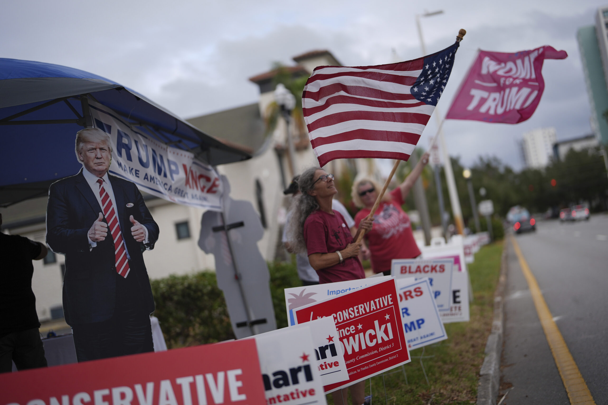 Trump Becomes First Republican Presidential Candidate in More Than 30 ...