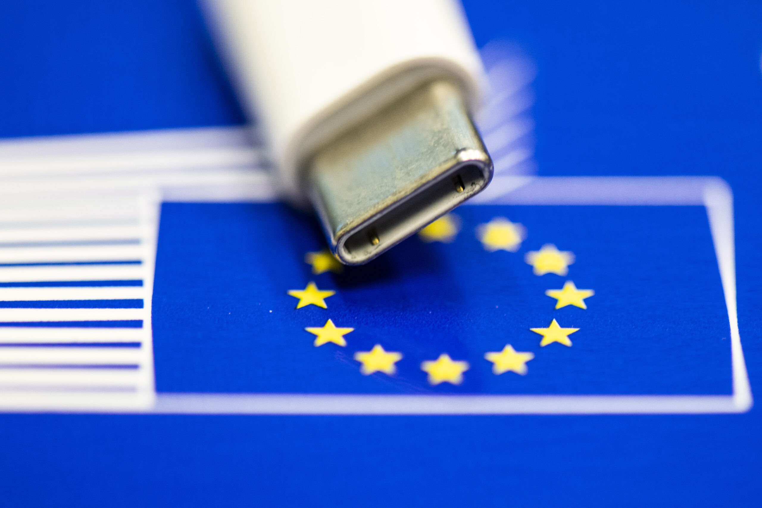 Opinion: The European Union Wants To Ruin Charging Cables | The New ...