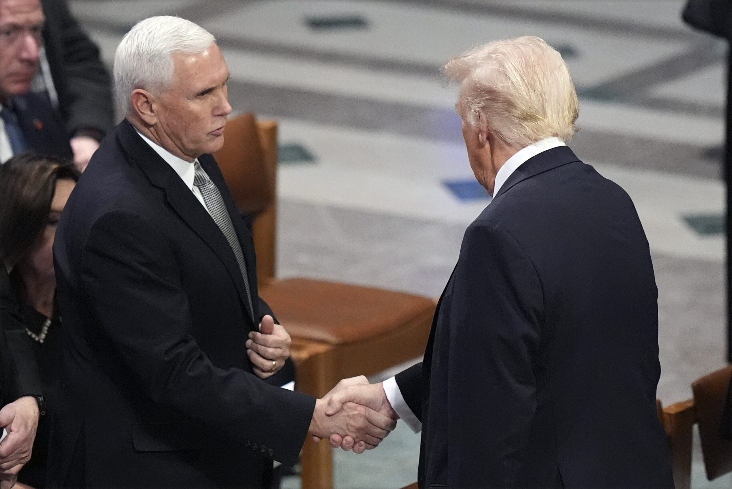 With Stern Looks, Jokes, Snubs, and Eye Rolls, Presidents, Candidates ...