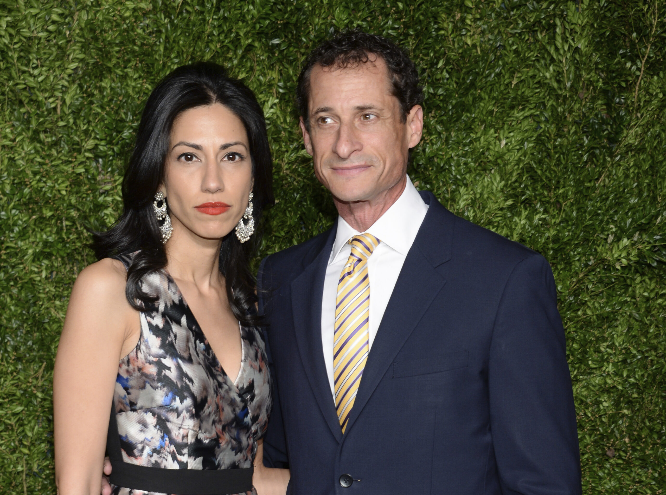 Huma Abedin Soon To Wed A Billionaire Gives Ex Husband Anthony Weiner
