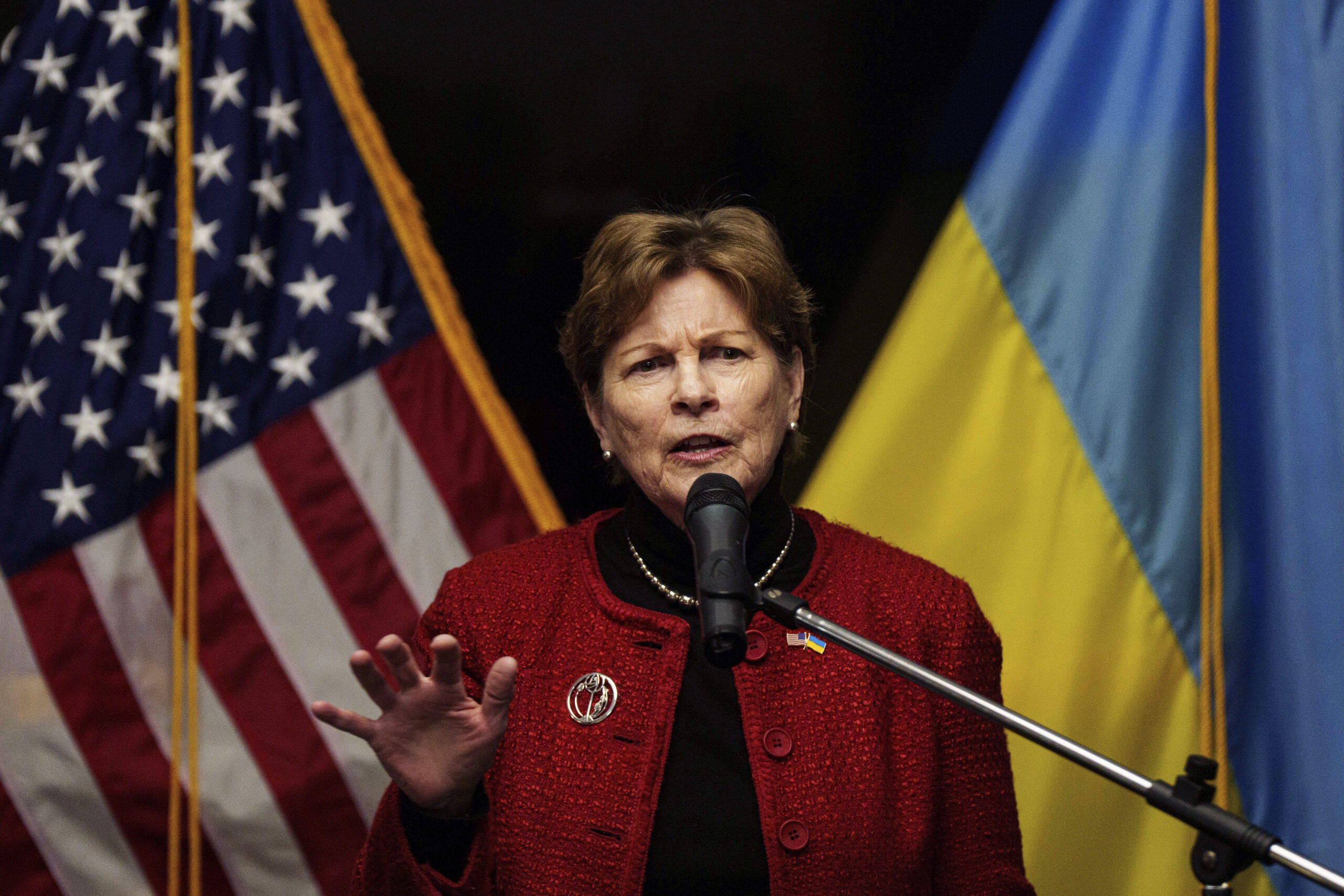 Jeanne Shaheen Announces Senate Retirement, Making Her the Third ...
