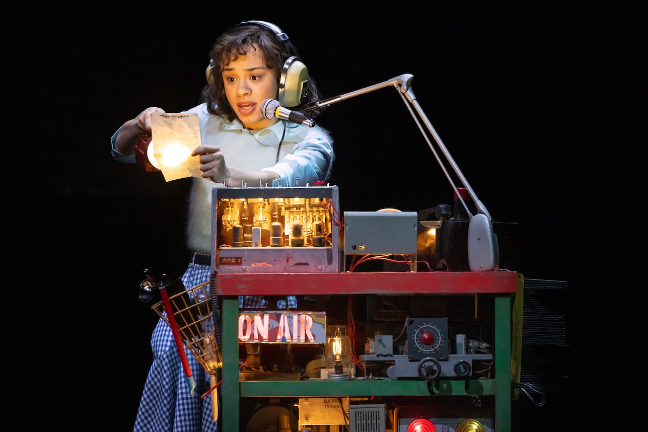 A Cleverly Constructed Story and a Vibrant Young Cast Add Substance to ...