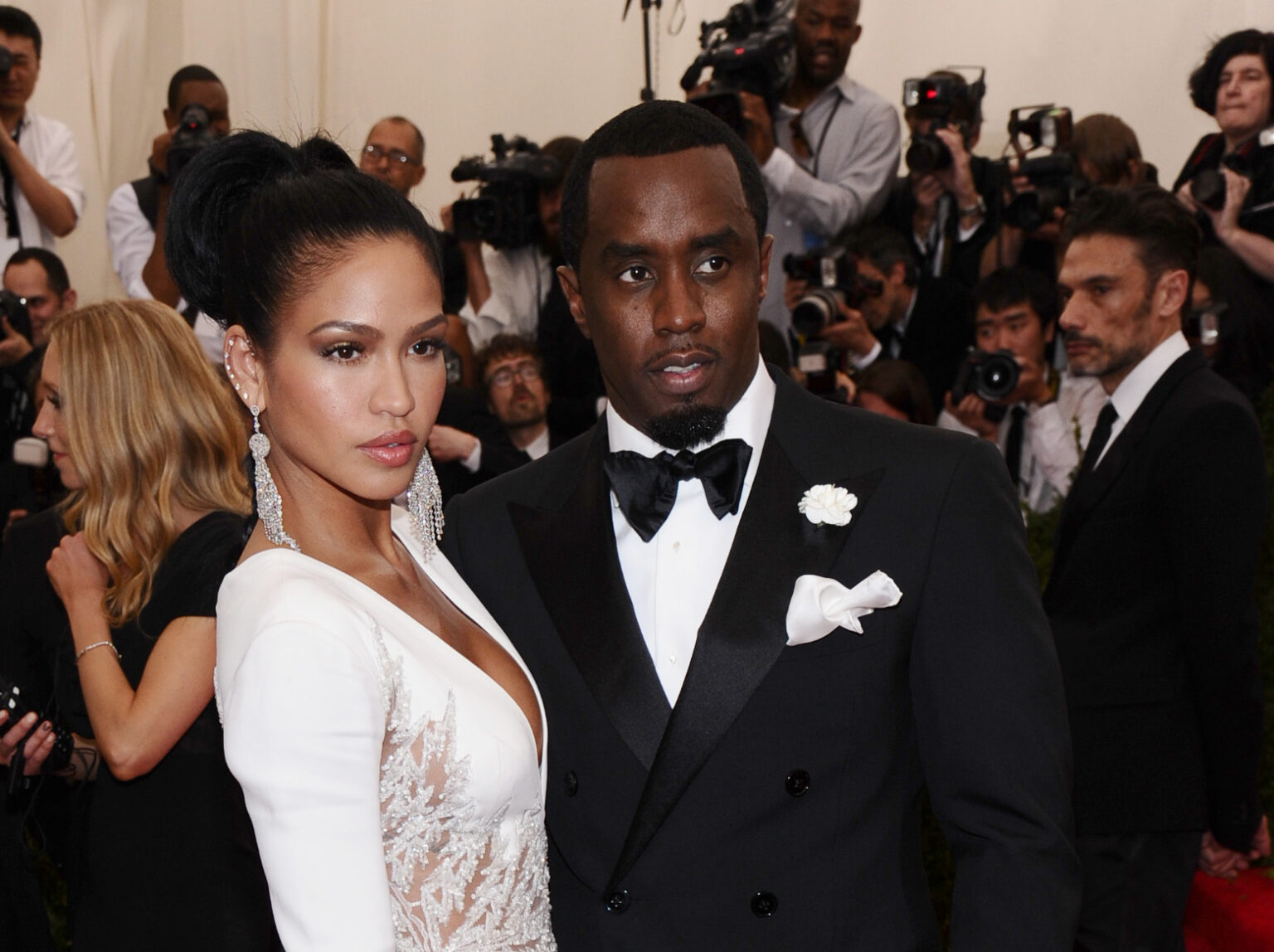 ‘Look What You Made Me Do’: Diddy Savagely Beat His Girlfriend Cassie ...