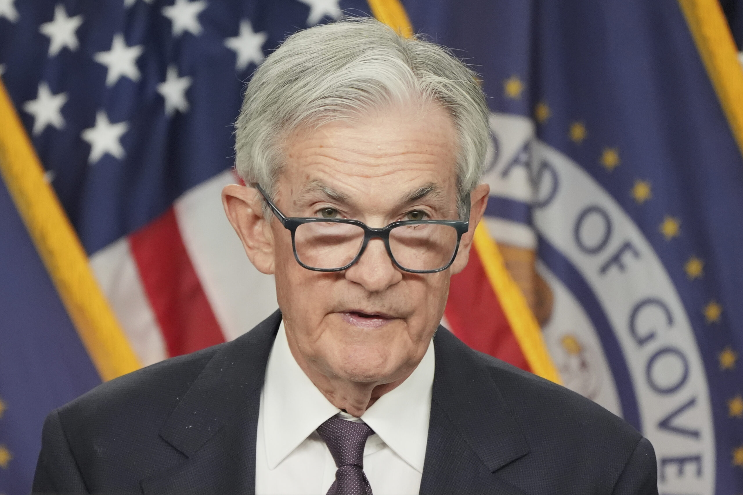 Fed Governor Breaks With Powell, Backs Trump's Call for Rate Cut – Now ...