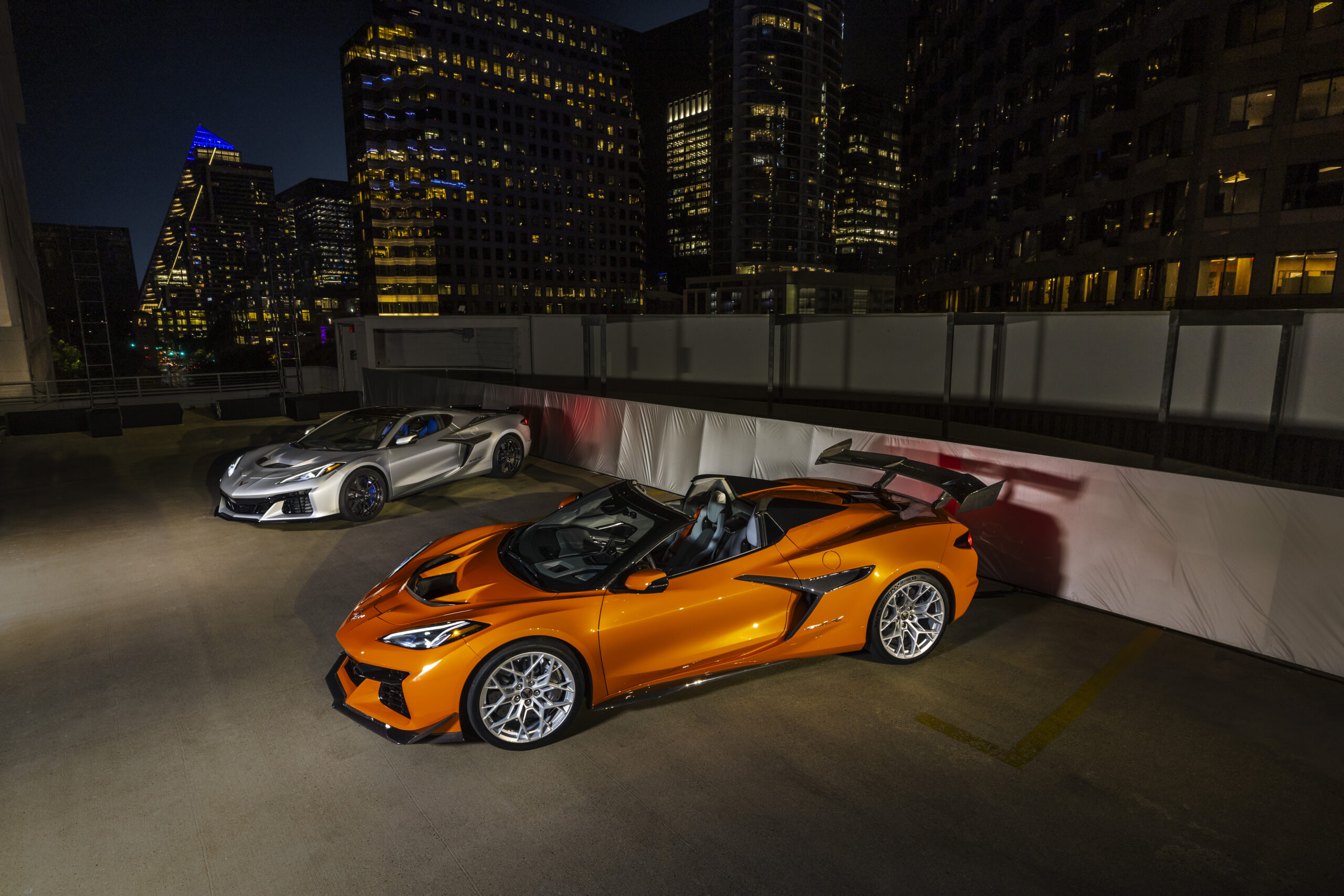 Review: Chevrolet Corvette ZR1X Is a Powerful American Car | The New ...