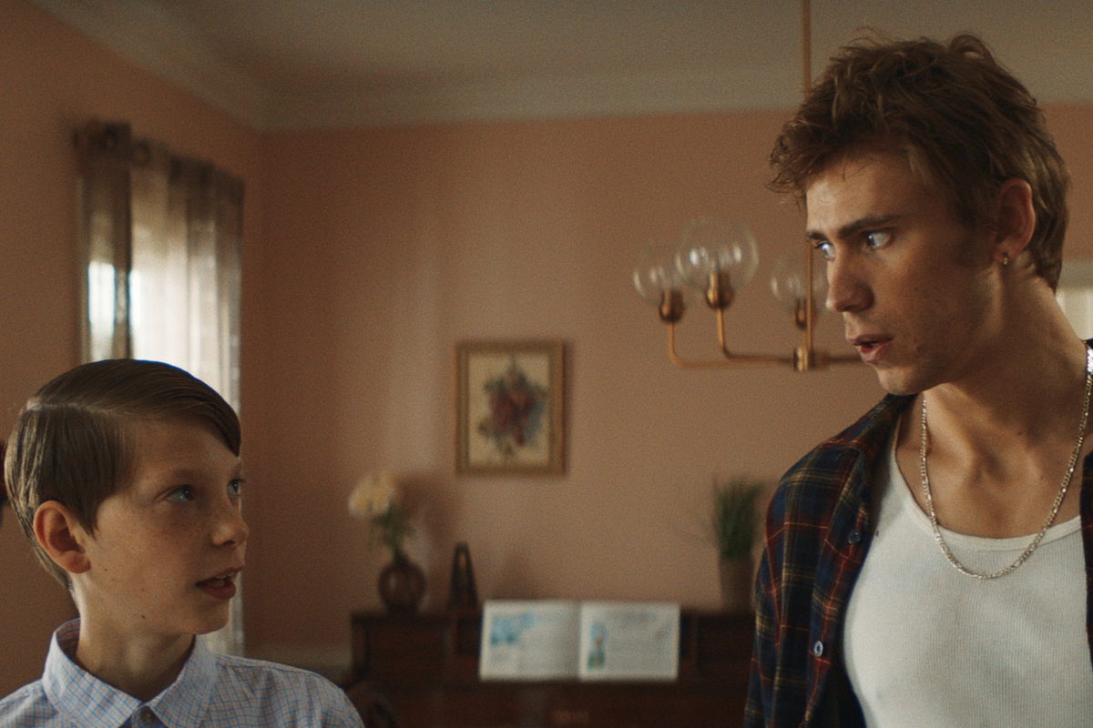 A Star-Making Performance by Young Actor Everett Blunck Saves Coming-of ...