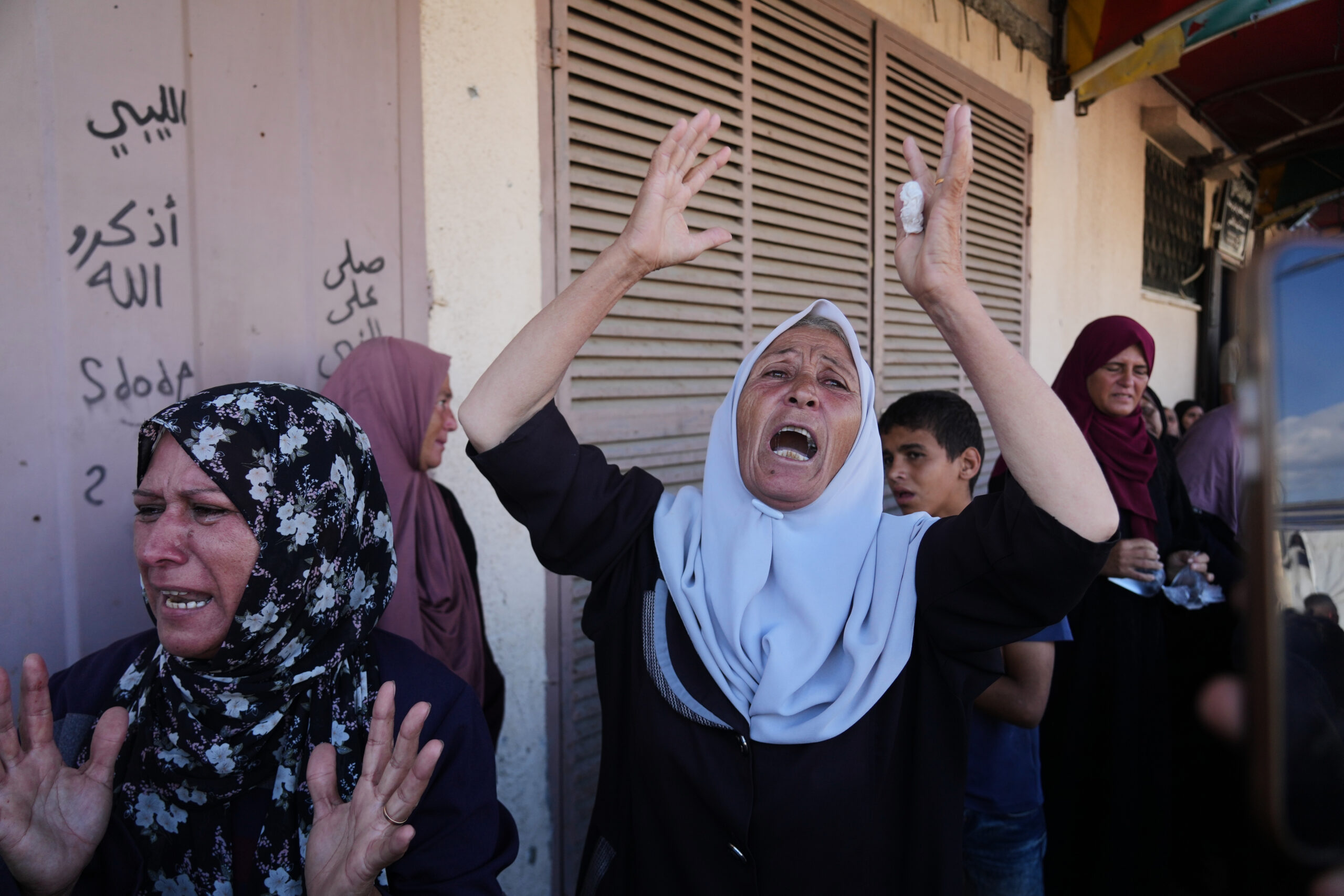 Some 44 Percent of Palestinians in West Bank, Jerusalem Want Hamas To ...
