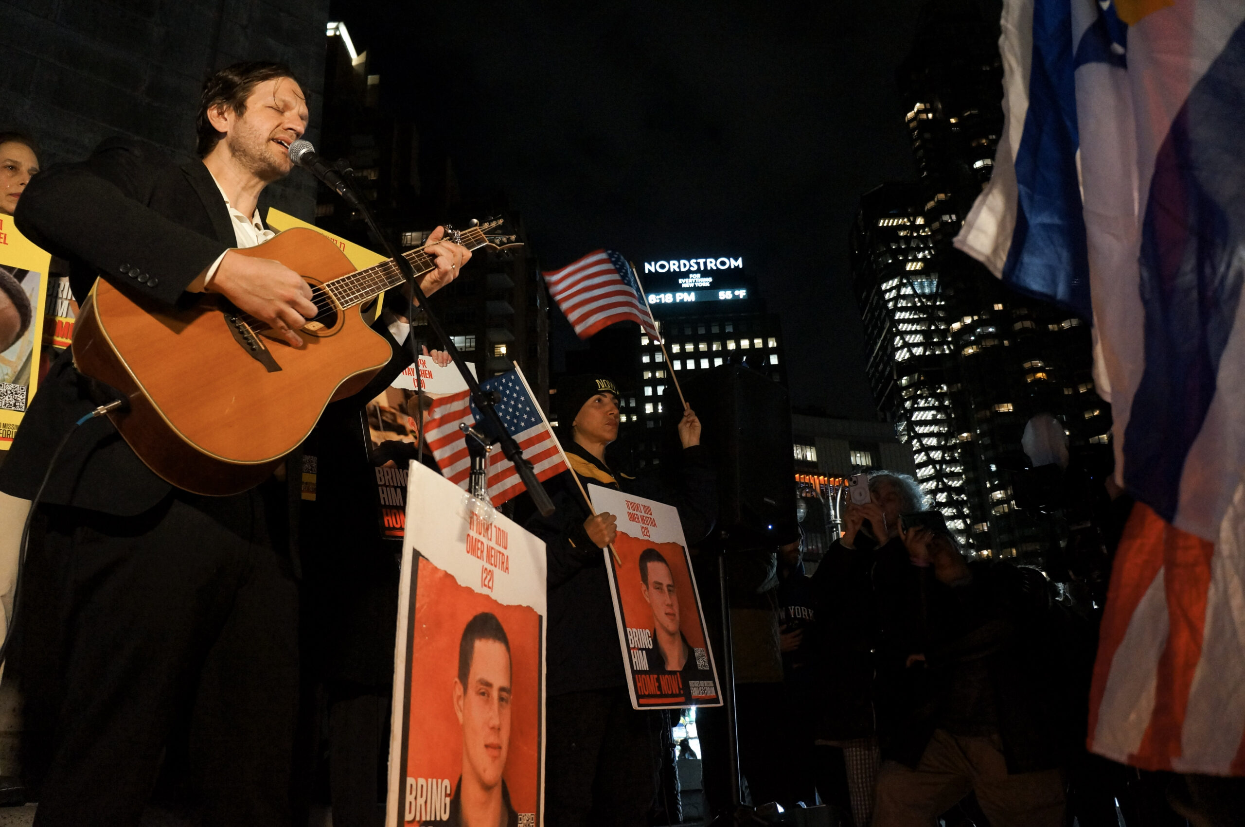 Gatherers in New York Mourn Return of Lone Soldier Omer Neutra’s Body ...