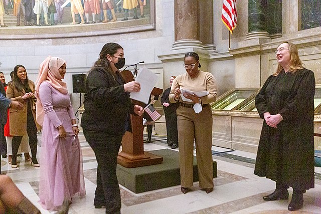 Judge Greenlights Trump’s H-1B Visa Crackdown as GOP Base Grows ...