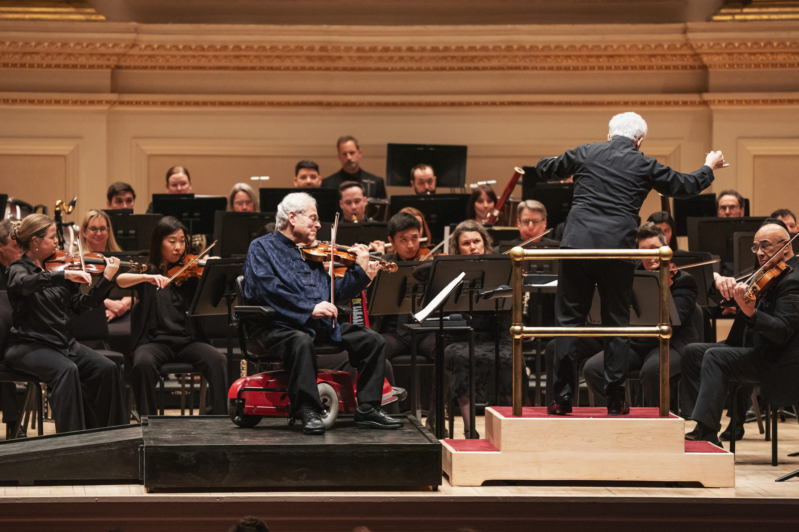 Itzhak Perlman at Carnegie Hall Cements His Reign as Violin Virtuoso ...
