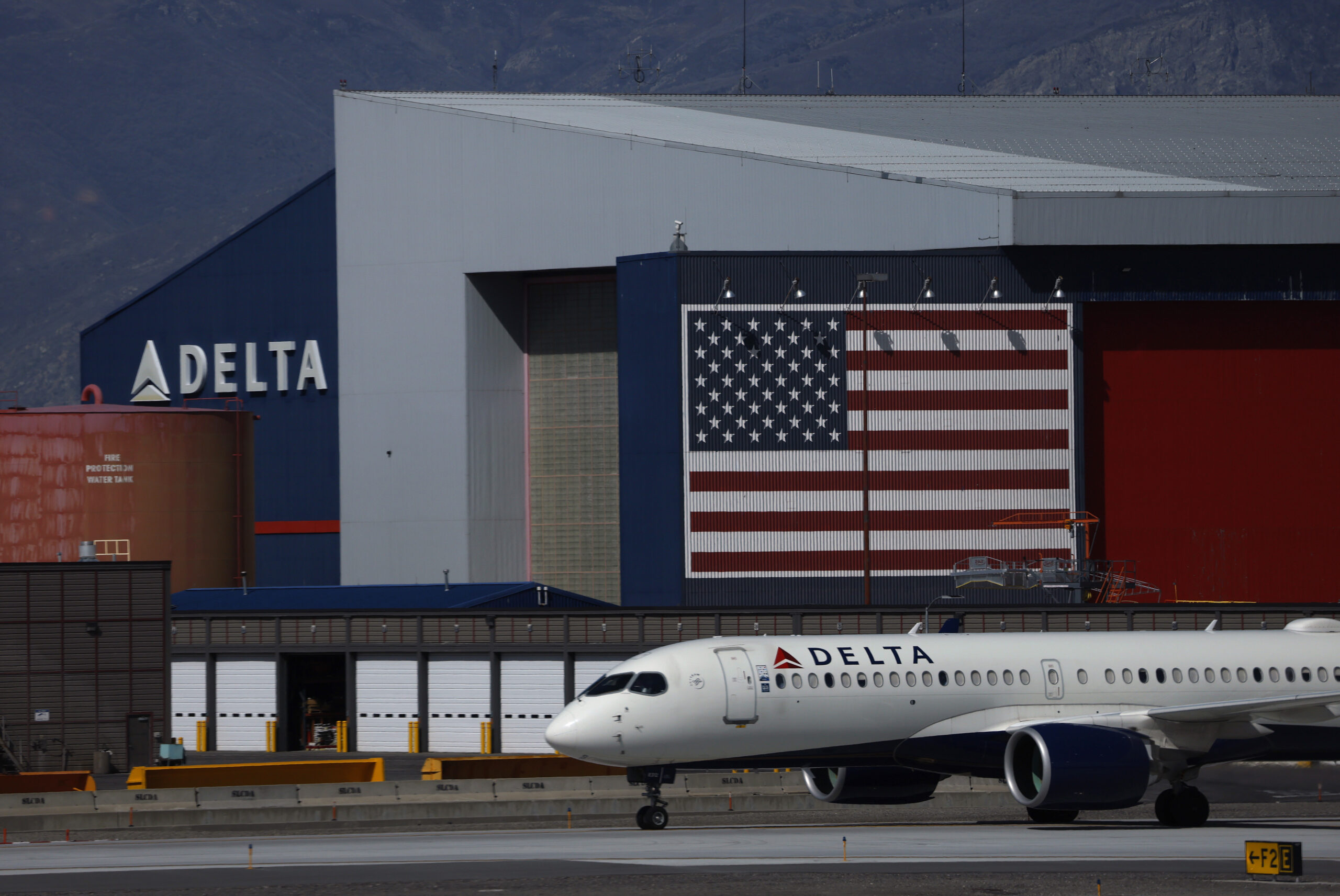 Delta Quietly Backs Away From Net-Zero Emissions Goals | The New York Sun